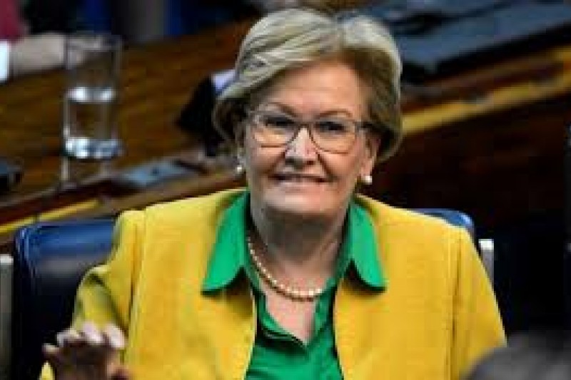 Senadora propõe fórmula que acaba com o poder supremo dos ministros do ...